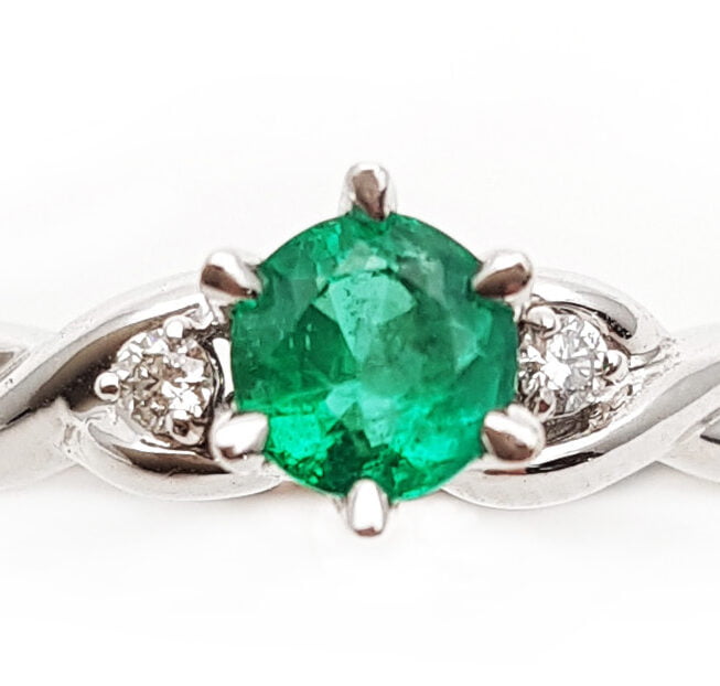 Emerald May Birthstone - The Gem Museum Singapore